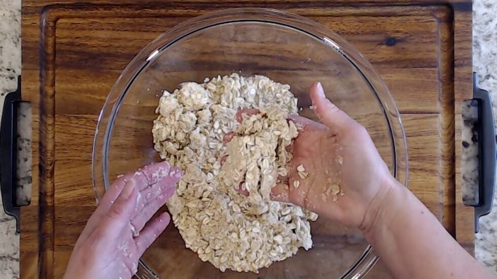 How to Make a Fruit Crisp Topping - Green Thumb Foodie