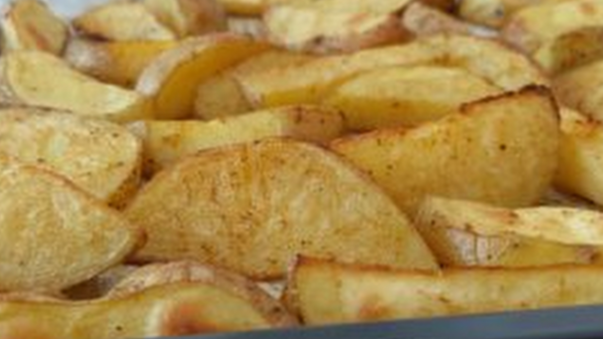 Roasted Chunky Potato Wedges - Green Thumb Foodie